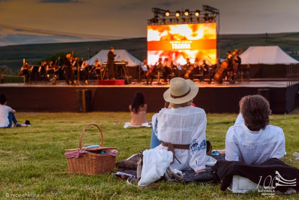 OPERA SUMMER HUB 2020 la Microstagiunea estivală în aer liber - Revista ...